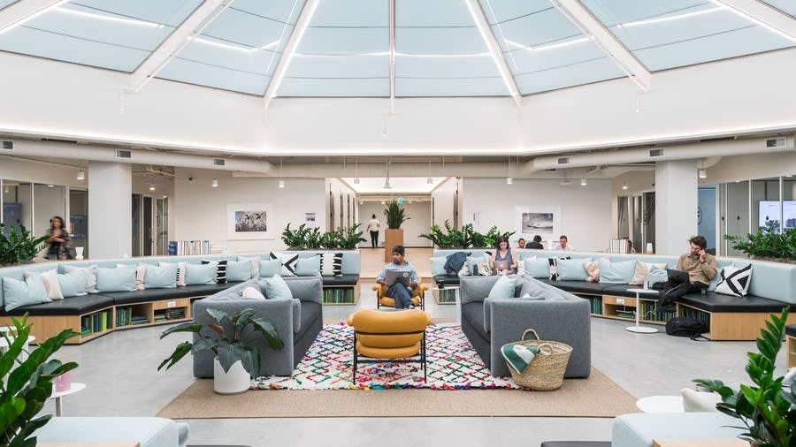 WeWork - Salesforce Tower San Francisco | Workthere