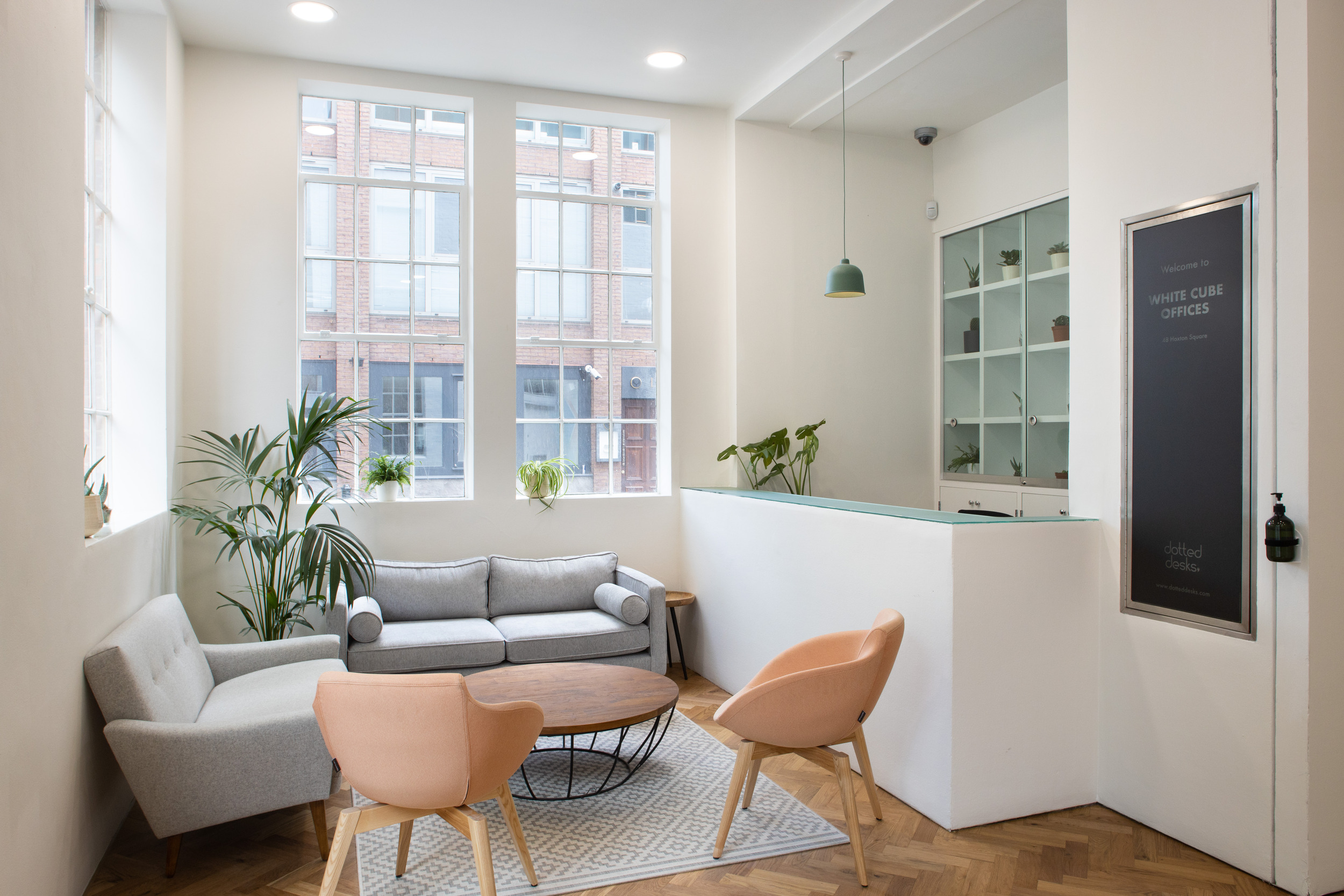 Dotted Desks, 48 Hoxton Square London | Workthere